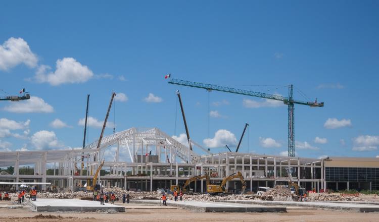 Supervisa AMLO avances en construcción del aeropuerto de Tulum