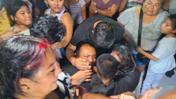 Rescatan a 4 pescadores extraviados durante el paso de "Milton" en ...