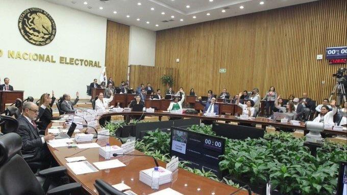 INE aprueba boletas para elección judicial