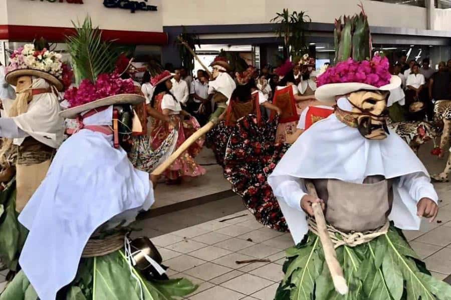 Hermilo Granados inaugura exposición sobre la Danza del Pochó